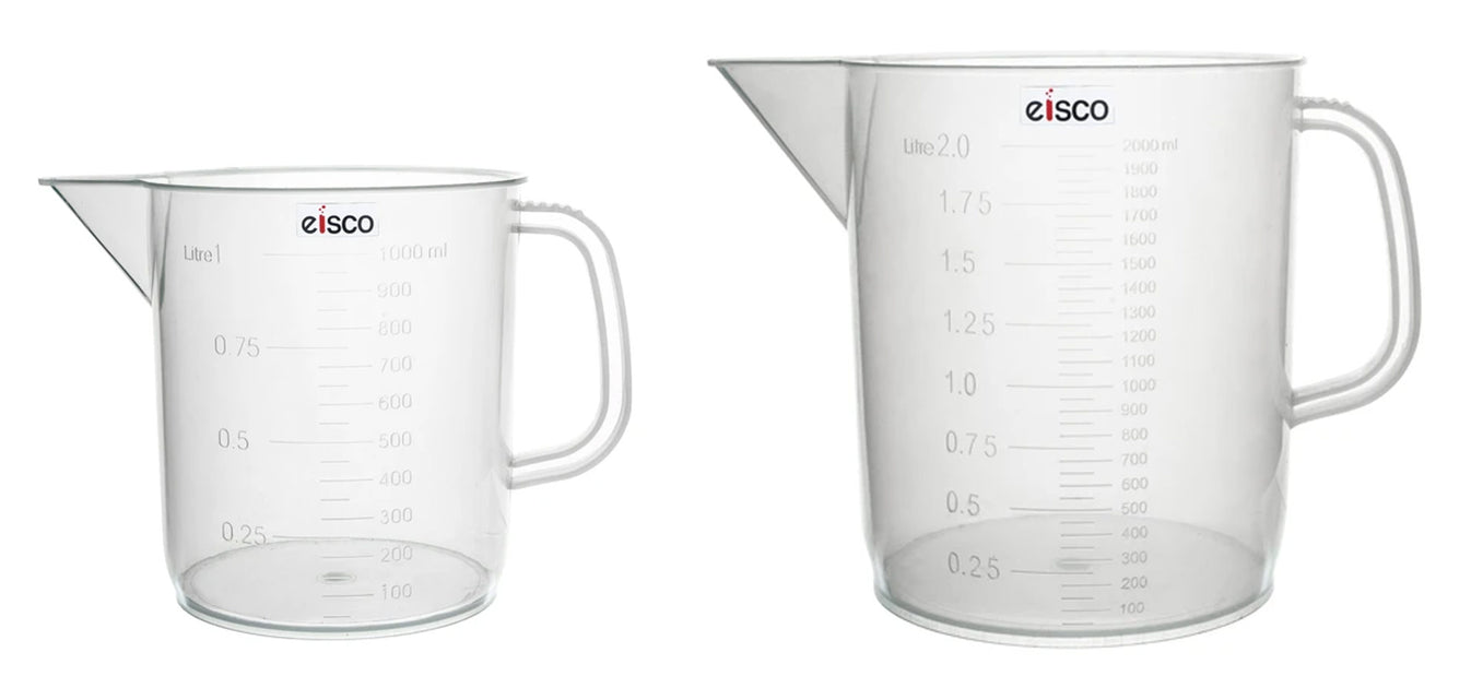 Set of 2 Measuring Jugs, 1000ml & 2000ml - Polypropylene, Raised Gradu ...