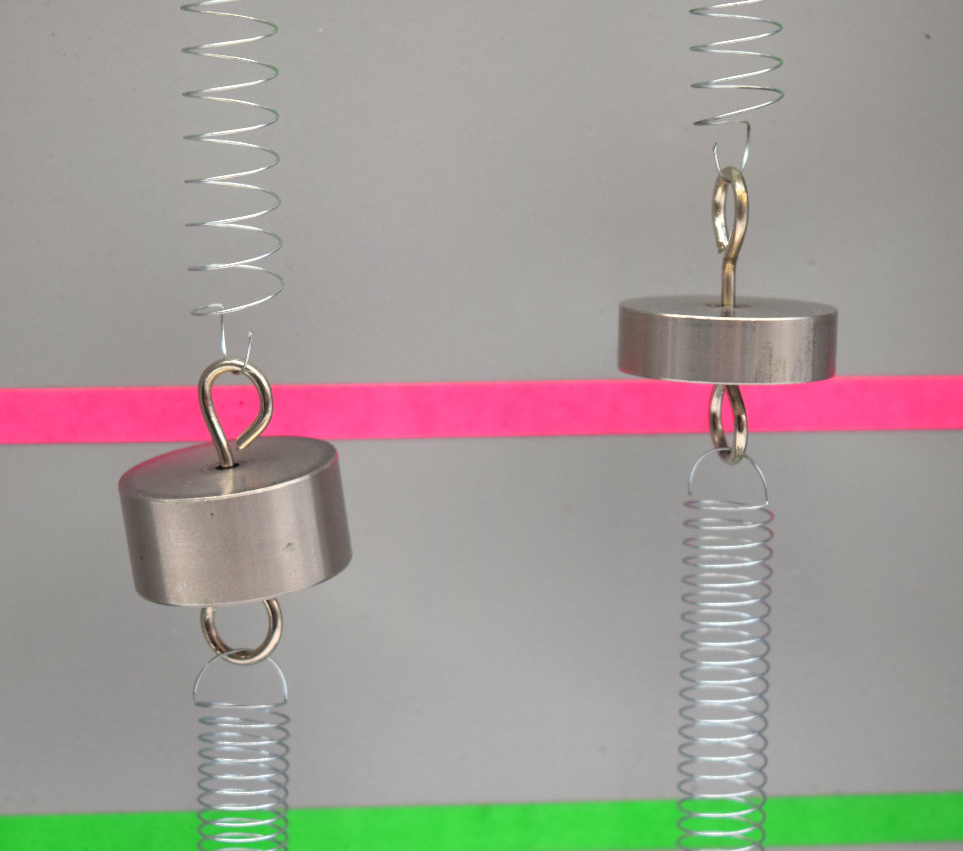 Force Oscillation and Resonance Demonstration Kit - Explore the Physic ...