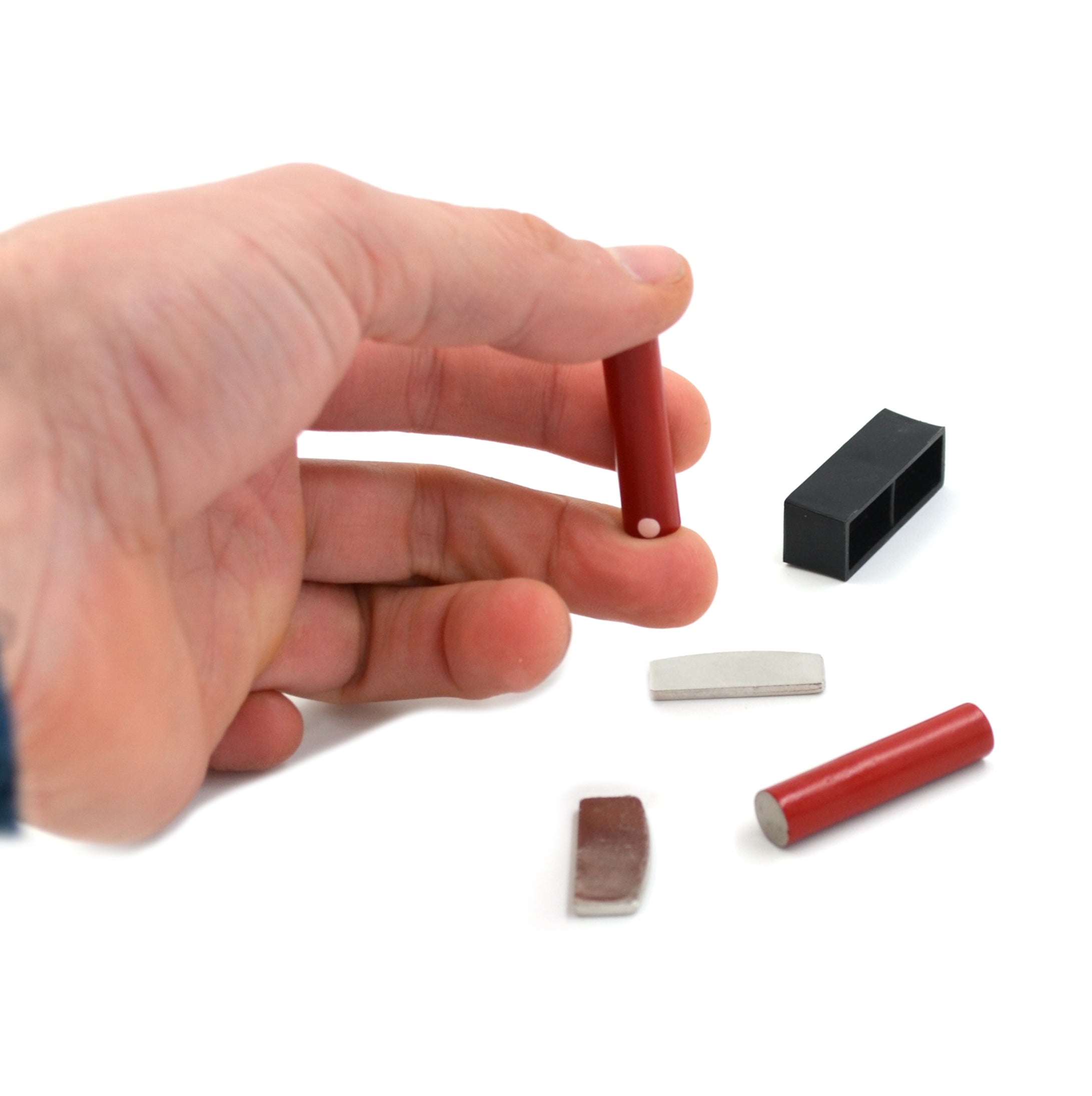 Cylindrical Magnets - ALNICO, 37 x 9 mm - Eisco Labs